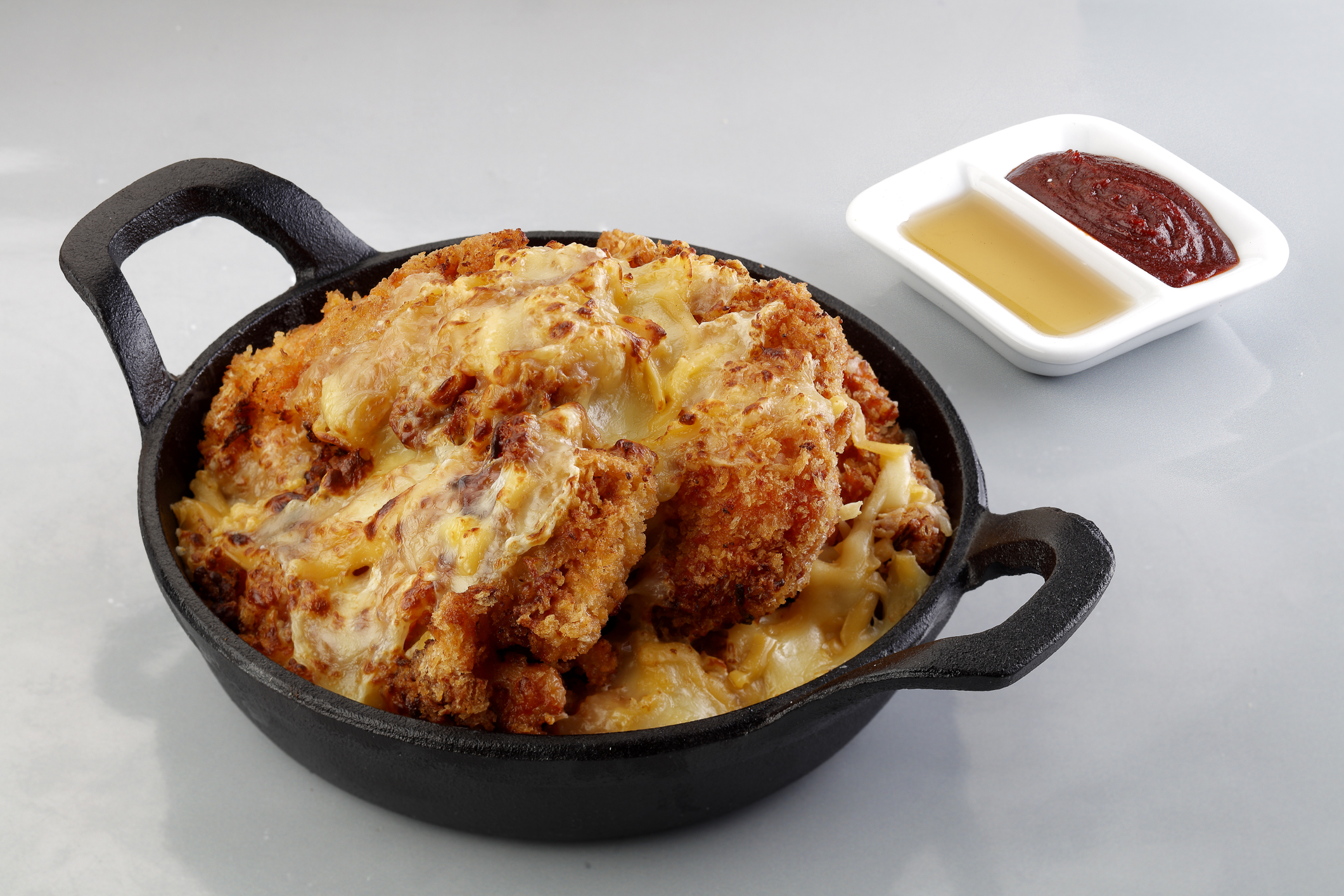 KOREAN FIRE CHICKEN WITH CHEESE